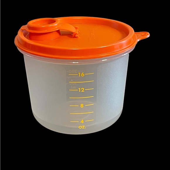 Kitchen | Vintage Tupperware 149316 16 Oz Storage Container | Poshmark
